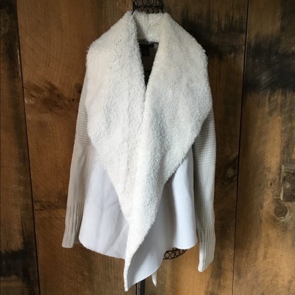 Chelsea & Theodore | Sweaters | Chelsea Theodore Shrug | Poshmark